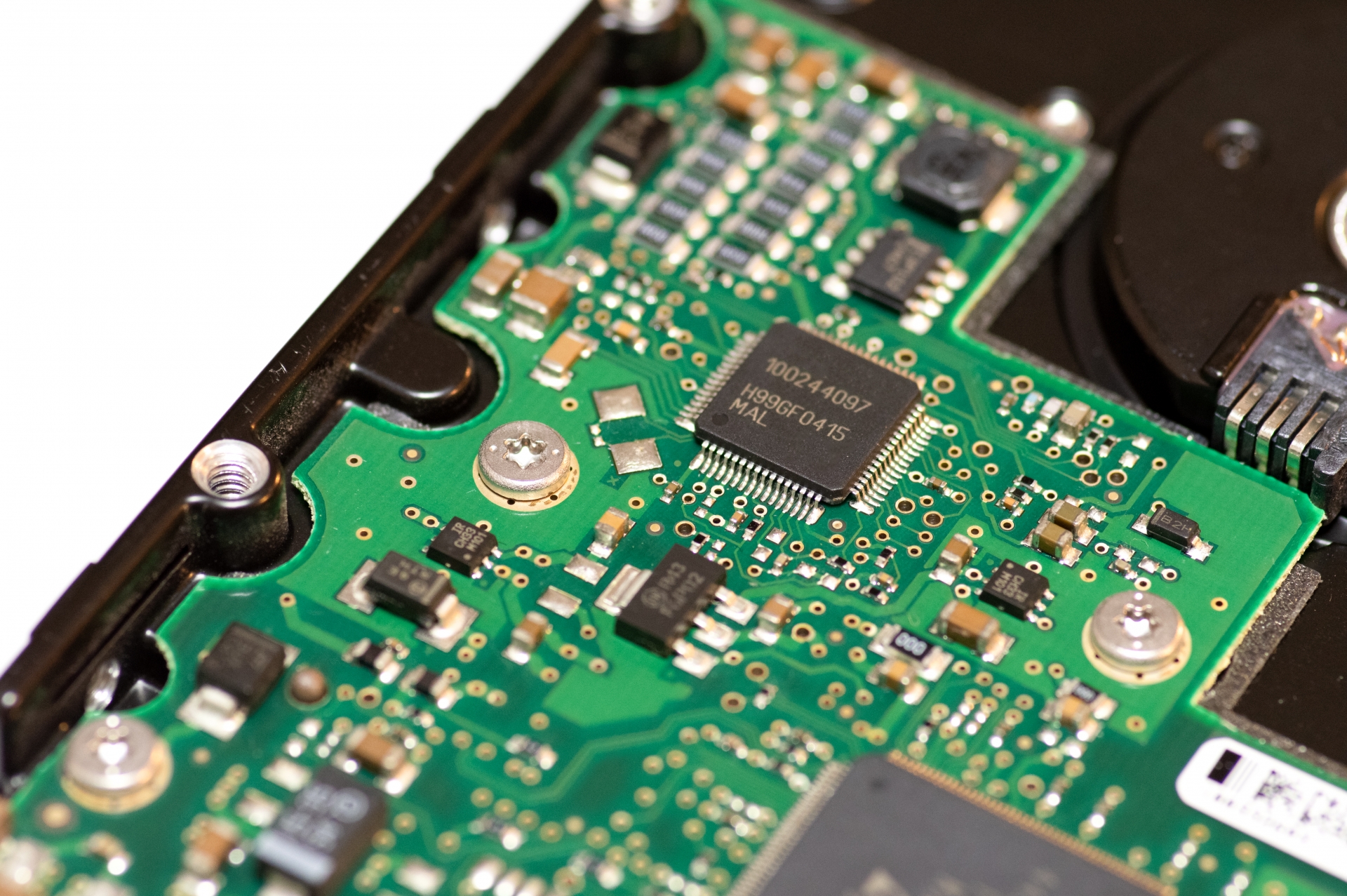 More Than Just a Casing: How Chip Packaging Determines Your Phone's ...